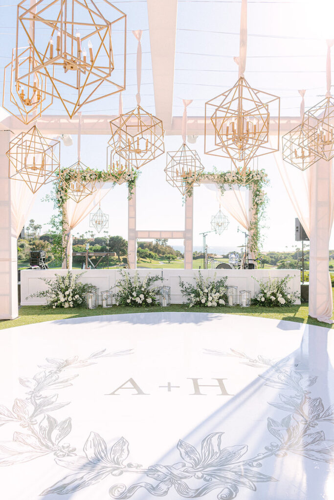 5 Tips for Your Wedding Design - Destination I Do