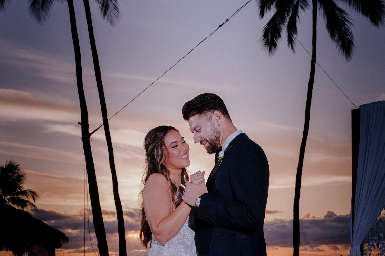 Guide to Choosing a First Dance Song