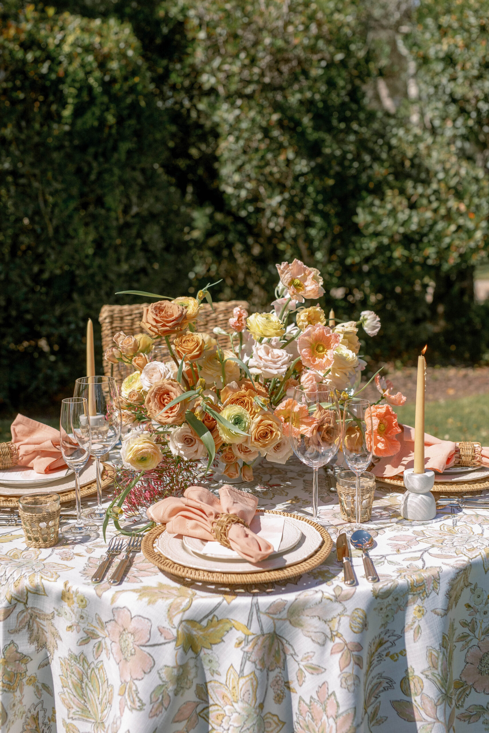 BBJ La Tavola - Linen Rentals - Destination I Do