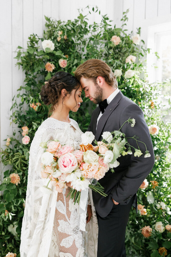 A Rose Lover's Texas Wedding - Destination I Do